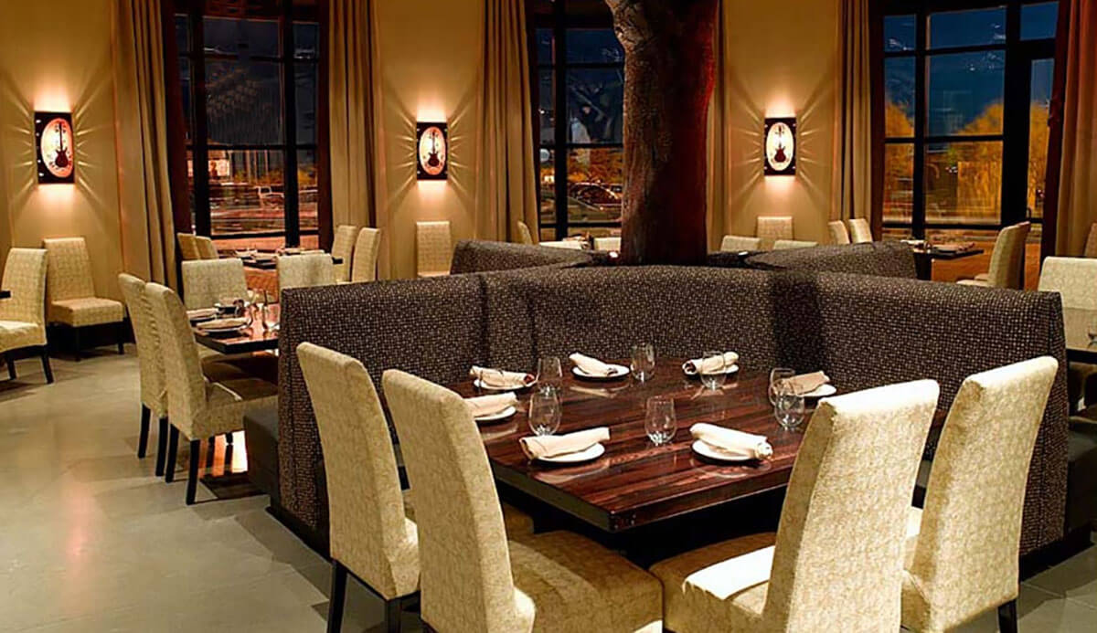 Top 12 Restaurant Lighting Ideas that Inspire